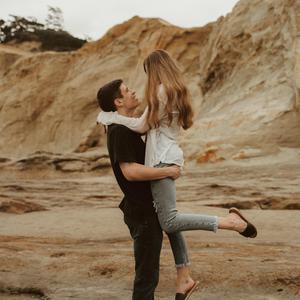 Jordan Moe and Ethan Iacono's Wedding Registry on Zola