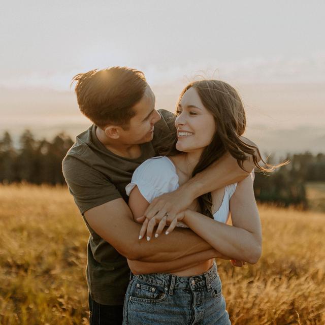 Holly MacFarlane and Nathaniel Gundersen's Wedding Registry on Zola