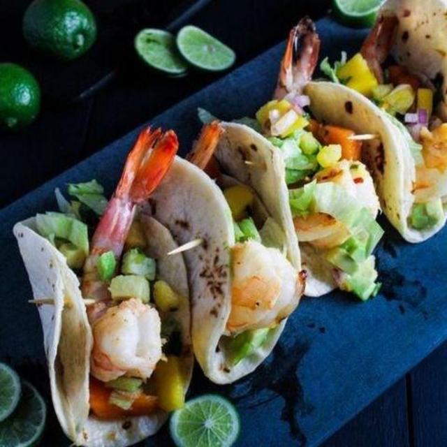 Nicole Neveu and Adam Reil's Wedding Registry on Zola