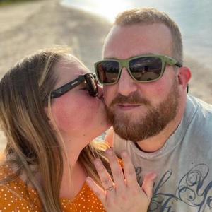 Kellie Rutka and Nicholas Funk's Wedding Registry on Zola