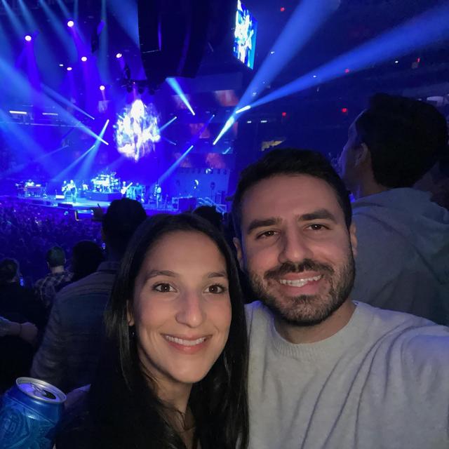 Nicole Treiman and Alex Krinsky's Wedding Registry on Zola