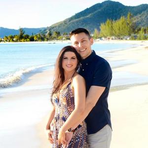 Nicole Muzio and William Seagaard's Wedding Registry on Zola