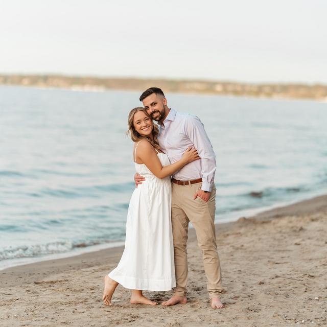 Brian Heffernan and Alyssa Nowakowski's Wedding Registry on Zola