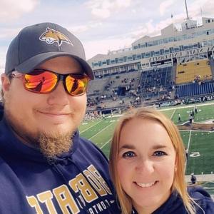 Randee Shannon and Wes Lundstrom's Wedding Registry on Zola