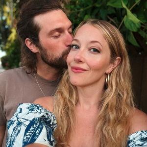 Rob Stone and Gabrielle Canon's Wedding Registry on Zola