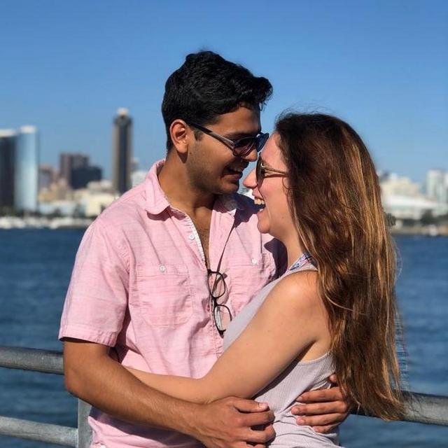 Rohan Merchant and Lisa Barton's Wedding Registry on Zola