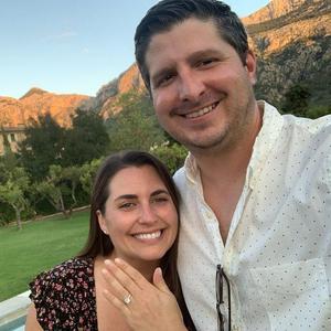 Kyle Lynn Rossiter and Kevin Joseph Brett's Wedding Registry on Zola