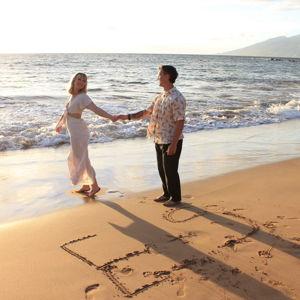 Sarah Stogsdill and Elijah Price's Wedding Registry on Zola