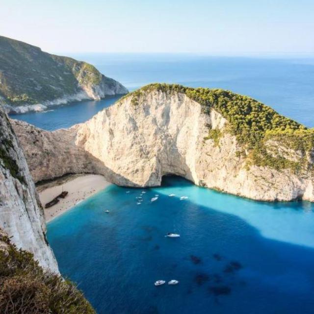 Shaina Thomas and Dee Northern's Wedding Registry on Zola