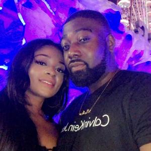 Onyinye Onyekwuluje and Simon Okeke's Wedding Registry on Zola