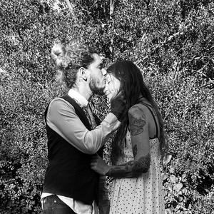 Lindsey Stark and Joe Kinzinger's Wedding Registry on Zola