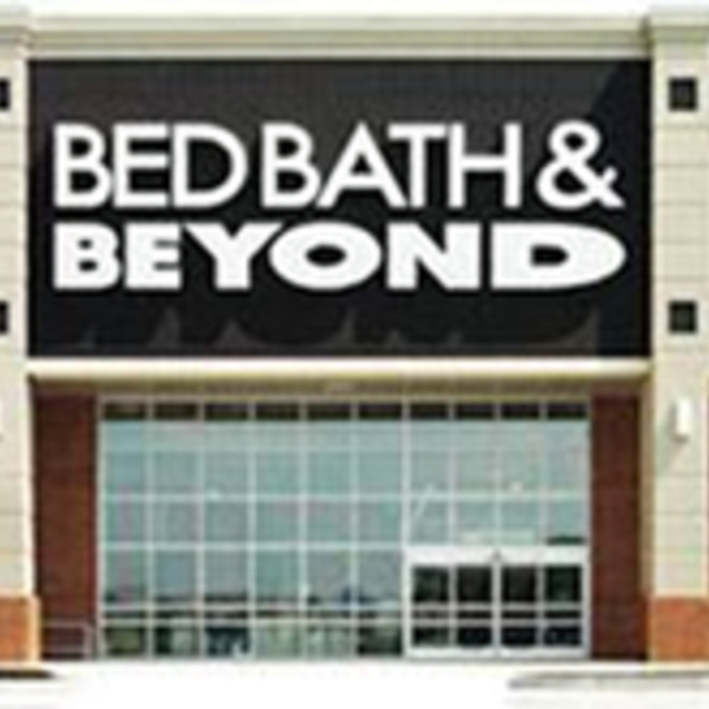 Stefanie Matthews and Isam Alsafeer's Wedding Registry on Zola