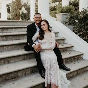 Stephanie Gonzalez and Jesus Coronado's Wedding Registry on Zola