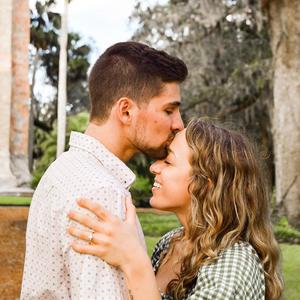 McKenzie Iszler and Stephen Pederson's Wedding Registry on Zola