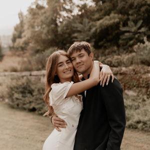 lydia burford and steven krawczyk's Wedding Registry on Zola