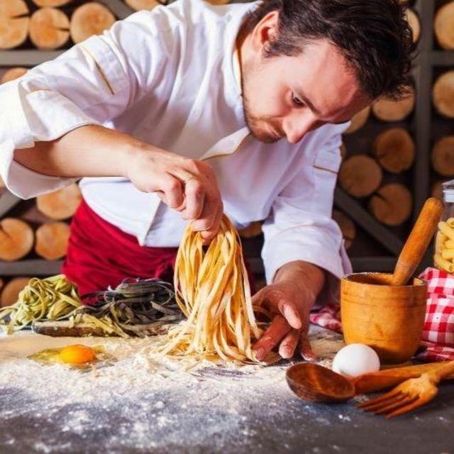 Taylor Lane and Adam Maida's Wedding Registry on Zola