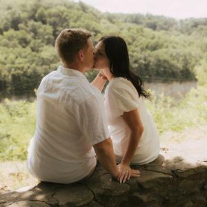 Taylor Harkness and Jarrett Hertzel's Wedding Registry on Zola