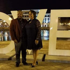 Angela Taylor and Raymond Colston's Wedding Registry on Zola