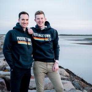 Mark Risinger and Mark deBettencourt's Wedding Registry on Zola