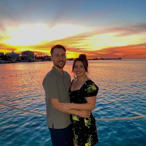 Alexis Benjamin and Thor Phelan's Wedding Registry on Zola