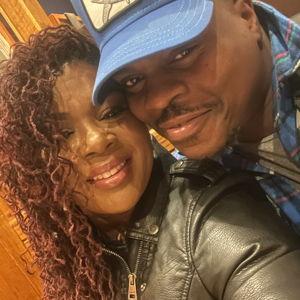 Tonya Simmons and Bobby Hinton's Wedding Registry on Zola
