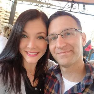 Gillian Betz and Tyler O'Neil's Wedding Registry on Zola