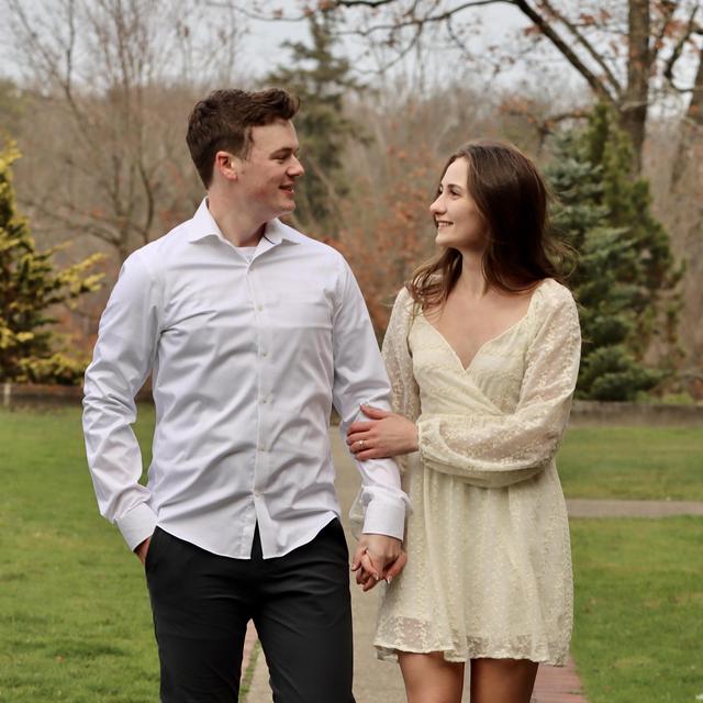 Dylan Toomey and Sarah Woods's Wedding Registry on Zola