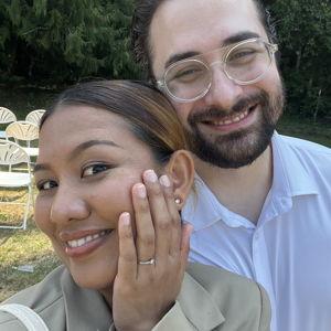 Zach Felder and Thitikarn Rattanpan's Wedding Registry on Zola